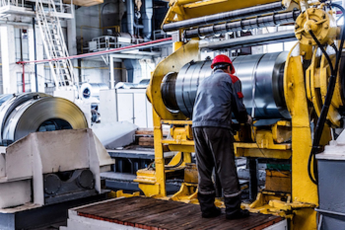 Caro energia, allarme di Confindustria: Caro energia, allarme di Confindustria: