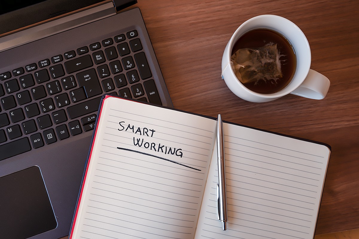 Smart working 2023, arriva la proroga a dicembre: cosa cambia? | Build News