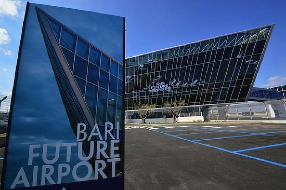 Aeroporto di Bari, 6 nuovi gates con sistemi di risparmio energetico ...